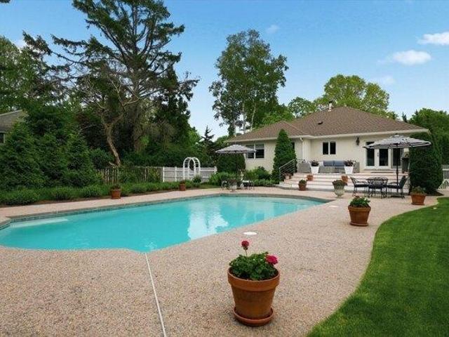 house with 3 bedroom, Manchester MA ES104297410