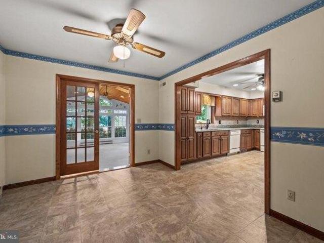 house with 3 bedroom, Manchester MD ES103626367