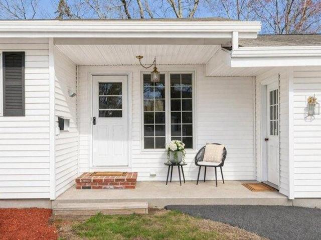 house with 3 bedroom, Manchester NH DLS102258430