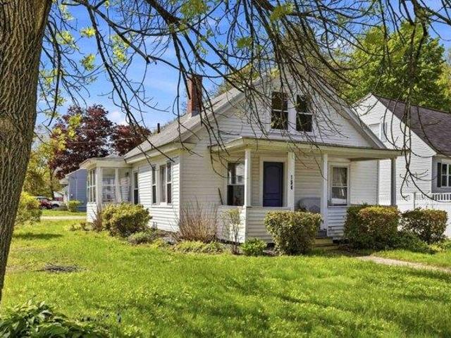 house with 3 bedroom, Manchester NH DLS102345663