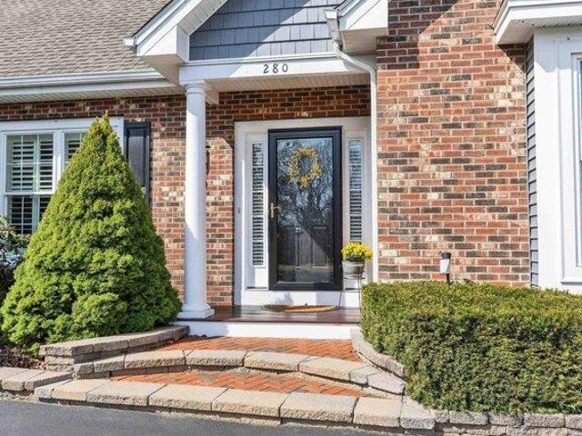 house with 3 bedroom, Manchester NH DLS102410469
