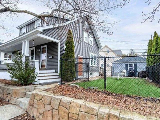 house with 3 bedroom, Manchester NH DLS102592008