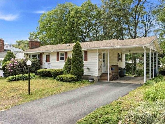 house with 3 bedroom, Manchester NH DLS103017696