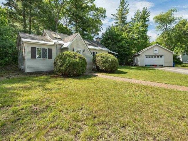 house with 3 bedroom, Manchester NH DS104044440