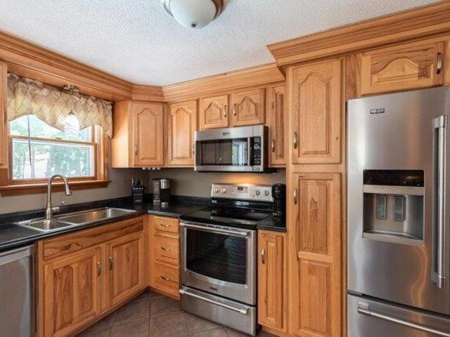 house with 3 bedroom, Manchester NH DS104153186