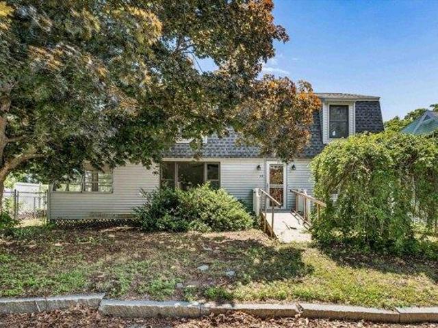 house with 3 bedroom, Manchester NH DS104299224