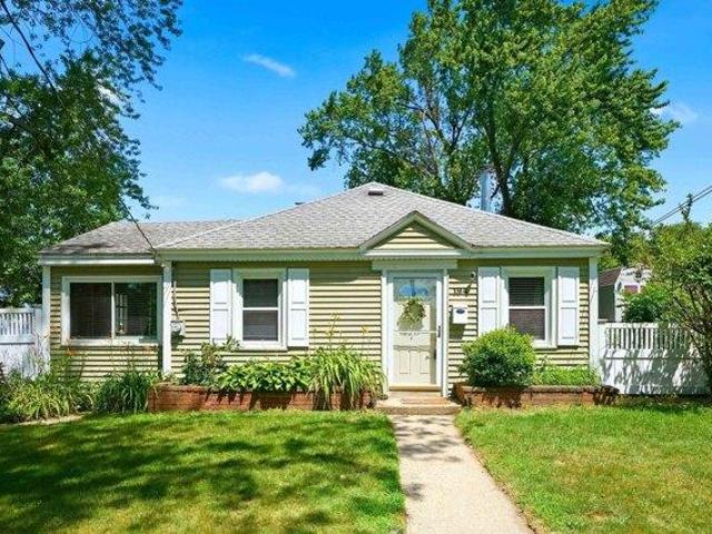 house with 3 bedroom, Manchester NH DS104332174