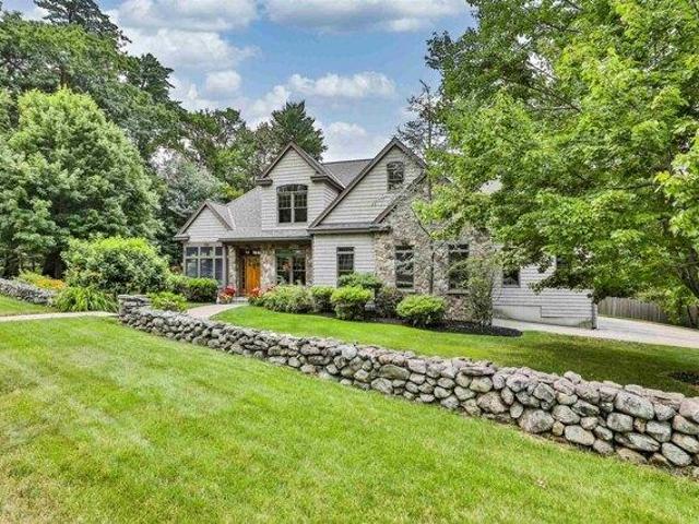 house with 3 bedroom, Manchester NH DS104409456