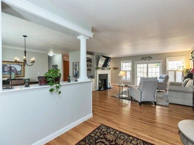 house with 3 bedroom, Manchester NH DS102634692
