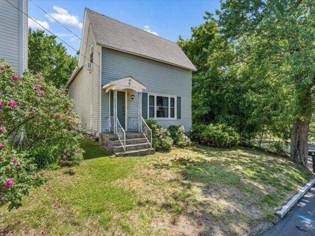 house with 3 bedroom, Manchester NH DS103434191