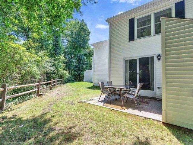 house with 3 bedroom, Manchester NH DS103886102