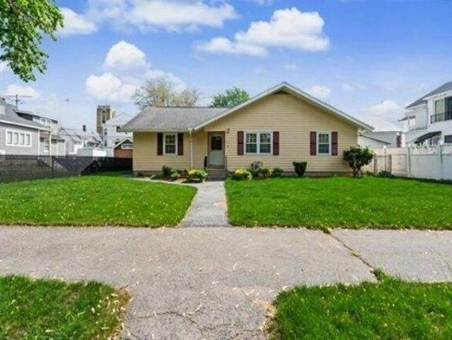 house with 3 bedroom, Manchester NH DS103968285