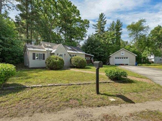 house with 3 bedroom, Manchester NH ES104044440