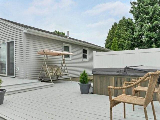 house with 3 bedroom, Manchester NH ES104042253