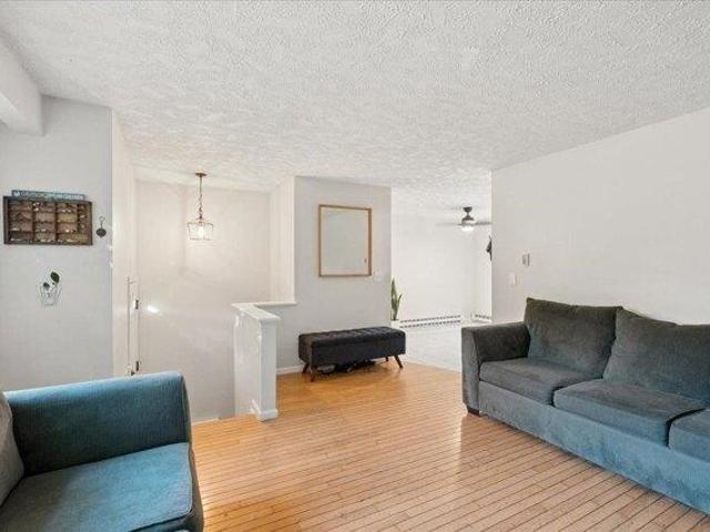 house with 3 bedroom, Manchester NH ES104265366
