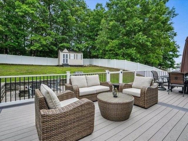 house with 3 bedroom, Manchester NH ES104482283
