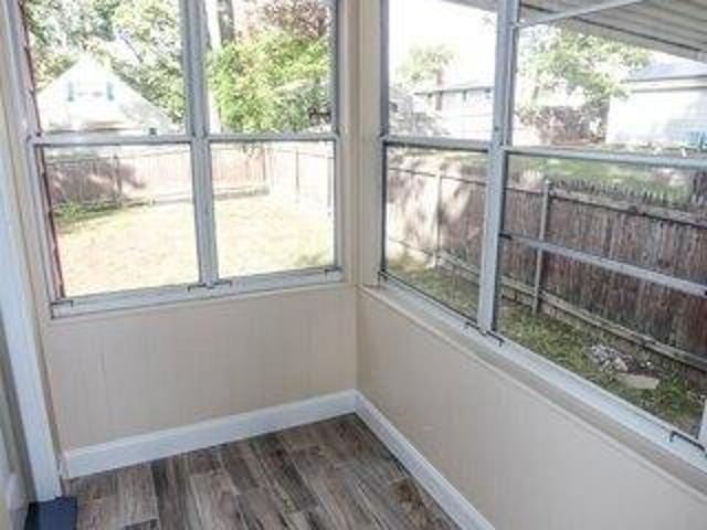 house with 3 bedroom, Manchester NH ES104511183