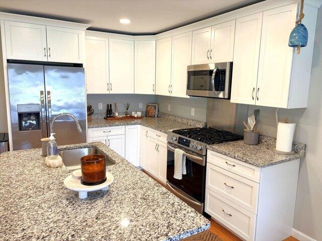 house with 3 bedroom, Manchester NH ES104946716