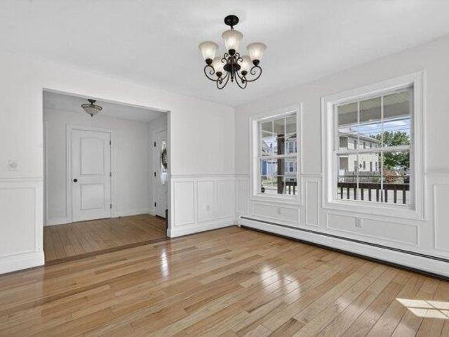 house with 3 bedroom, Manchester NH ES105093378