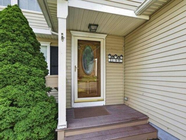 house with 3 bedroom, Manchester NH ES105115824