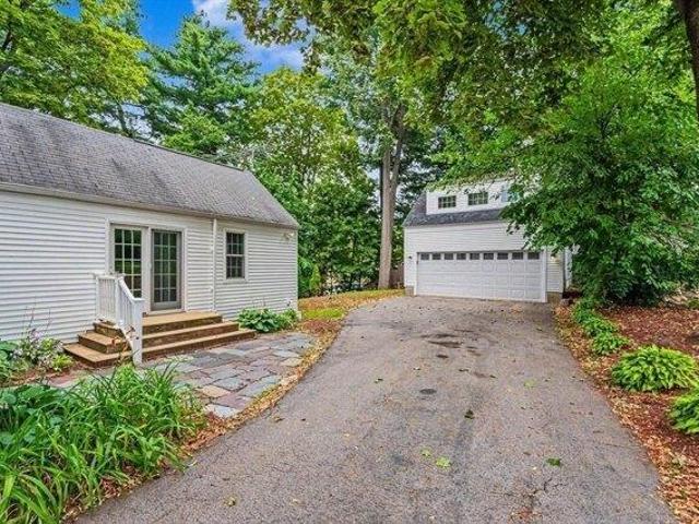 house with 3 bedroom, Manchester NH ES105141194