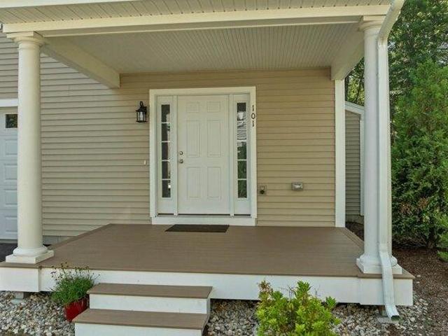 house with 3 bedroom, Manchester NH ES105142225