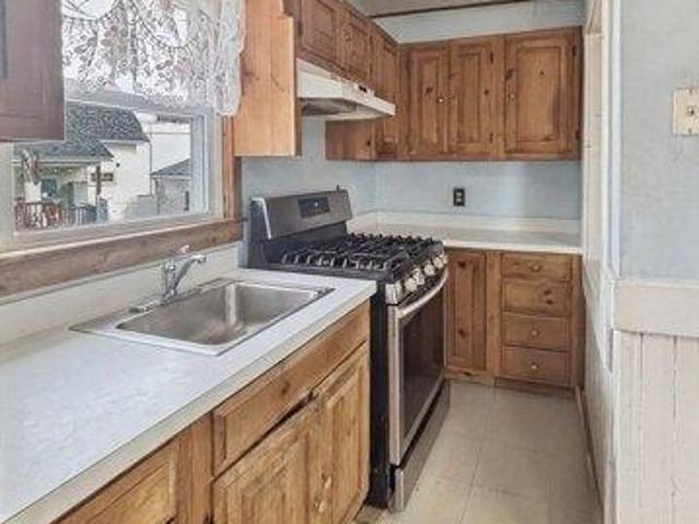 house with 3 bedroom, Manchester NH ES103442466