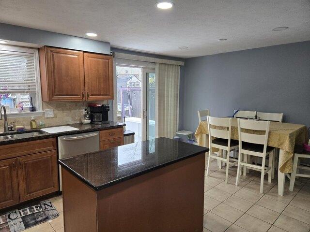 house with 3 bedroom, Manchester NH ES103442762