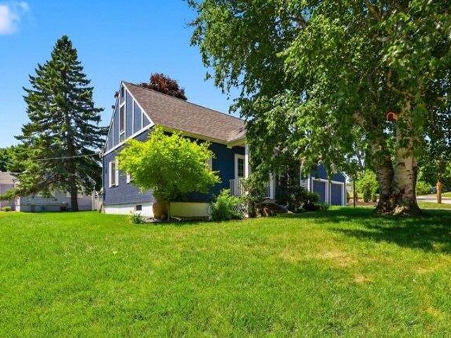house with 3 bedroom, Manchester NH ES103969056