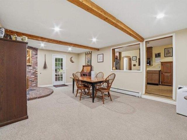 house with 3 bedroom, Manchester NH ES103970326
