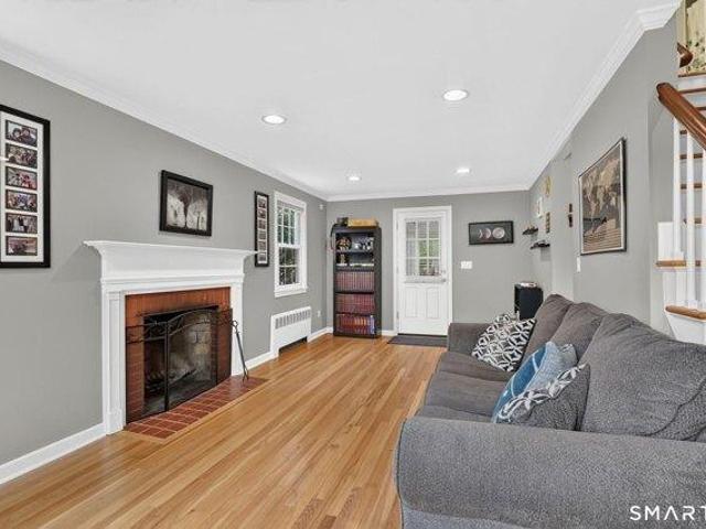 house with 3 bedroom, Manchester CT ES104011698