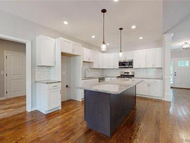 house with 3 bedroom, Manchester CT ES104265105