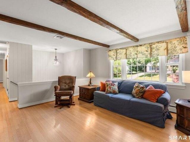 house with 3 bedroom, Manchester CT ES104297462