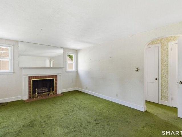 house with 3 bedroom, Manchester CT ES104330373