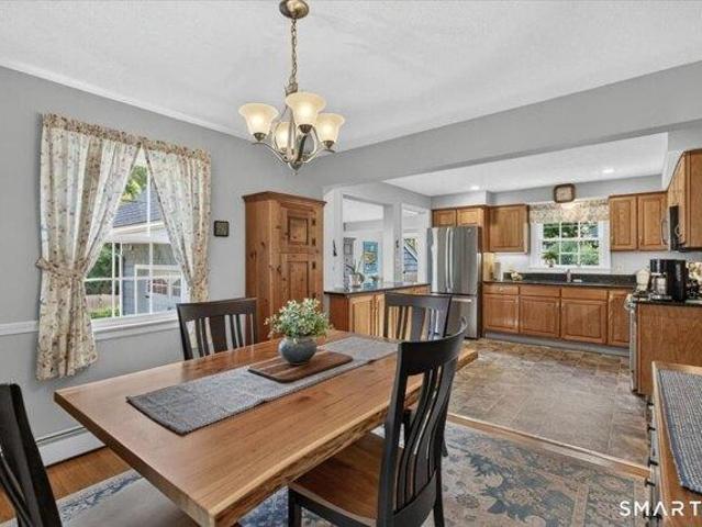 house with 3 bedroom, Manchester CT ES104410897
