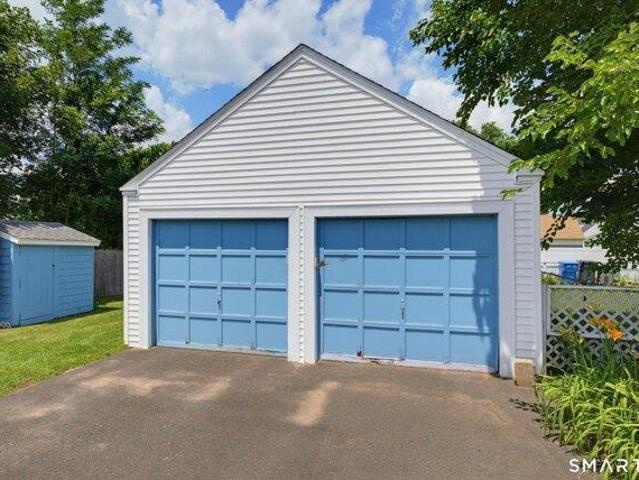 house with 3 bedroom, Manchester CT ES104441748