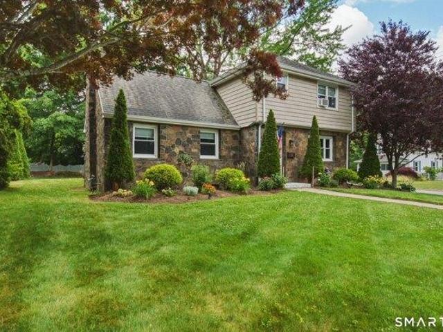 house with 3 bedroom, Manchester CT ES104478970