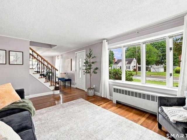house with 3 bedroom, Manchester CT ES105126173