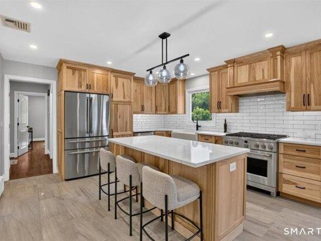 house with 3 bedroom, Manchester CT ES105159511