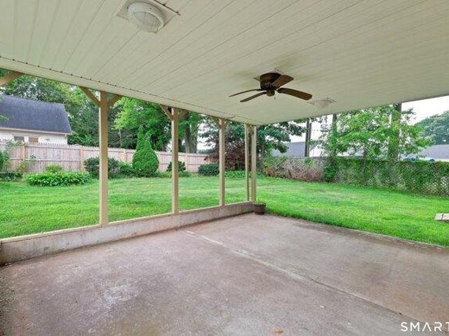 house with 3 bedroom, Manchester CT ES105175287