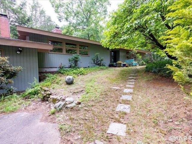 house with 3 bedroom, Manchester CT ES105191260