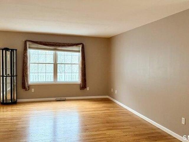 house with 3 bedroom, Manchester CT ES103102061