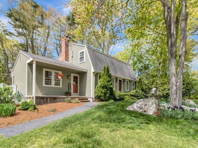 house with 3 bedroom, Mansfield MA DLS102725939