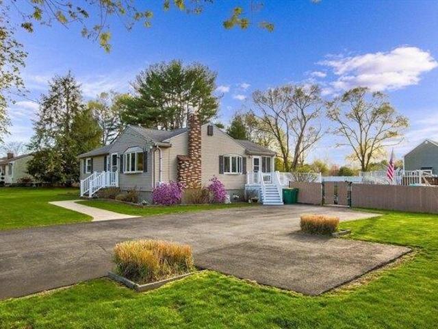 house with 3 bedroom, Mansfield MA DLS102859726