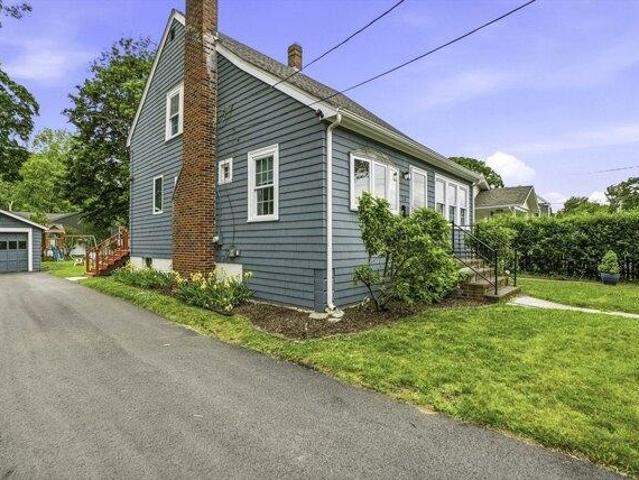 house with 3 bedroom, Mansfield MA ES104009315