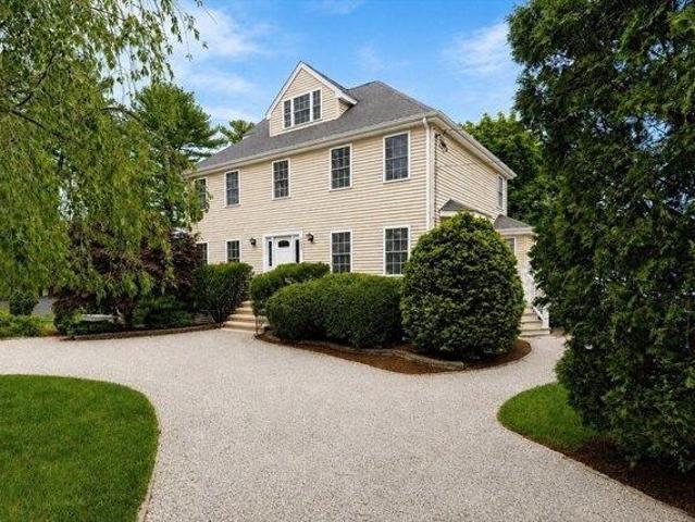 house with 3 bedroom, Mansfield MA ES104076523