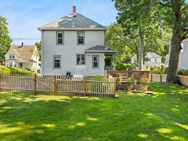house with 3 bedroom, Mansfield MA ES105040792