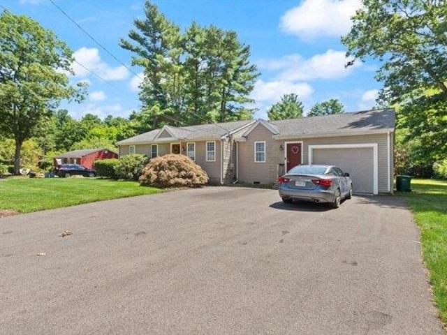 house with 3 bedroom, Mansfield MA ES105159277