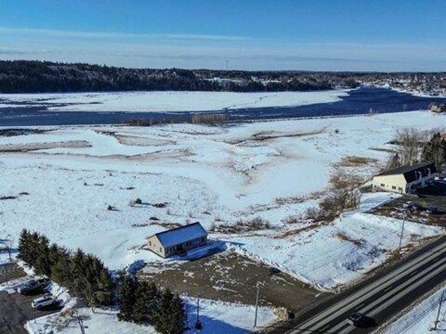 house with 3 bedroom, Machias ME DLS101632540