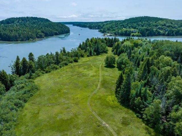 house with 3 bedroom, Machiasport ME DS102531700